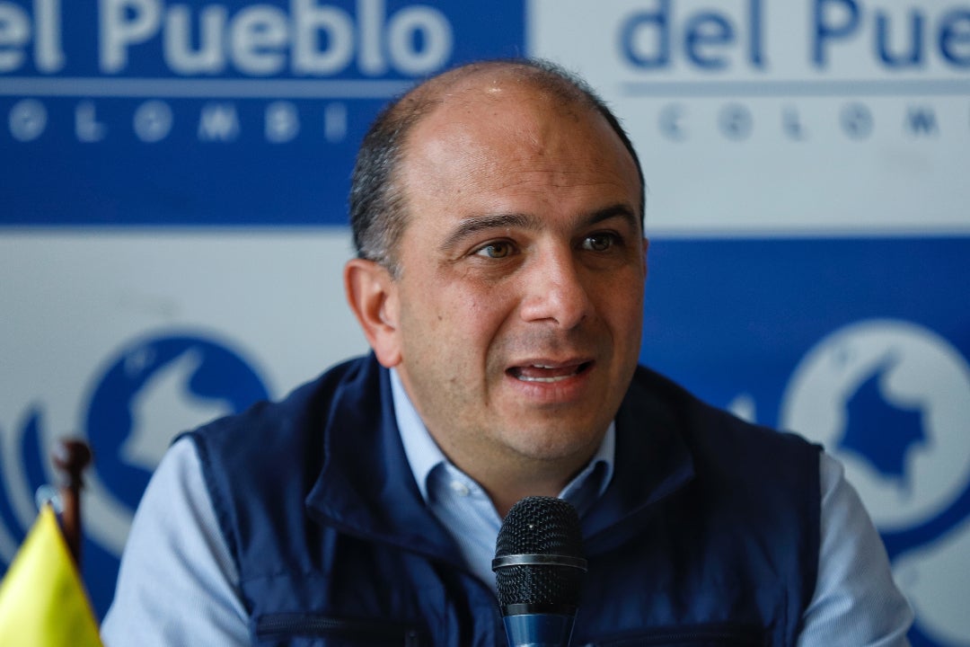 El Defensor del pueblo, Carlos Camargo Assis, presentó formalmente su renuncia