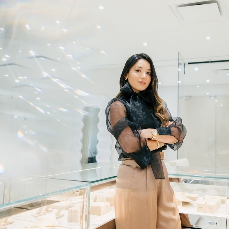 La diseñadora de joyas con su marca Kelly Bello Design lanzará un nuevo ...