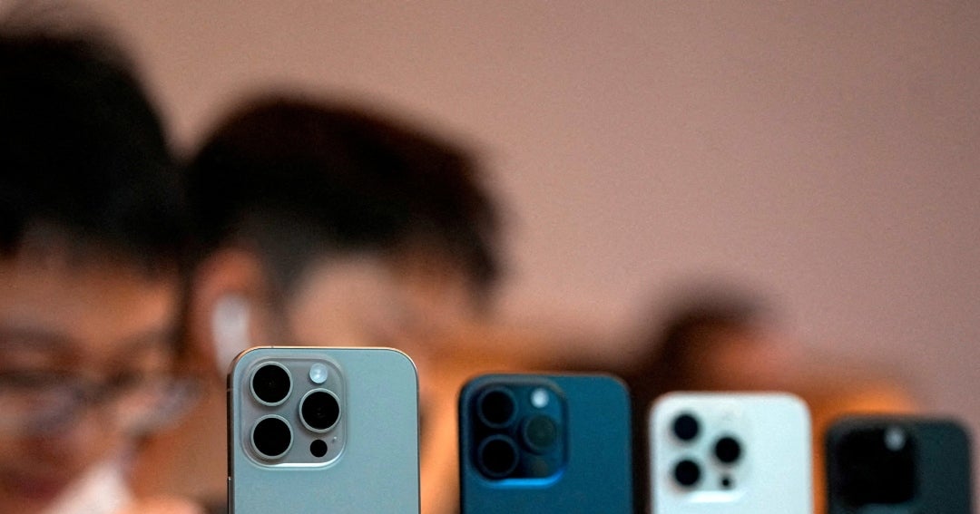 Apple lanzará un iPhone más delgado en 2025 y costará más que su ...
