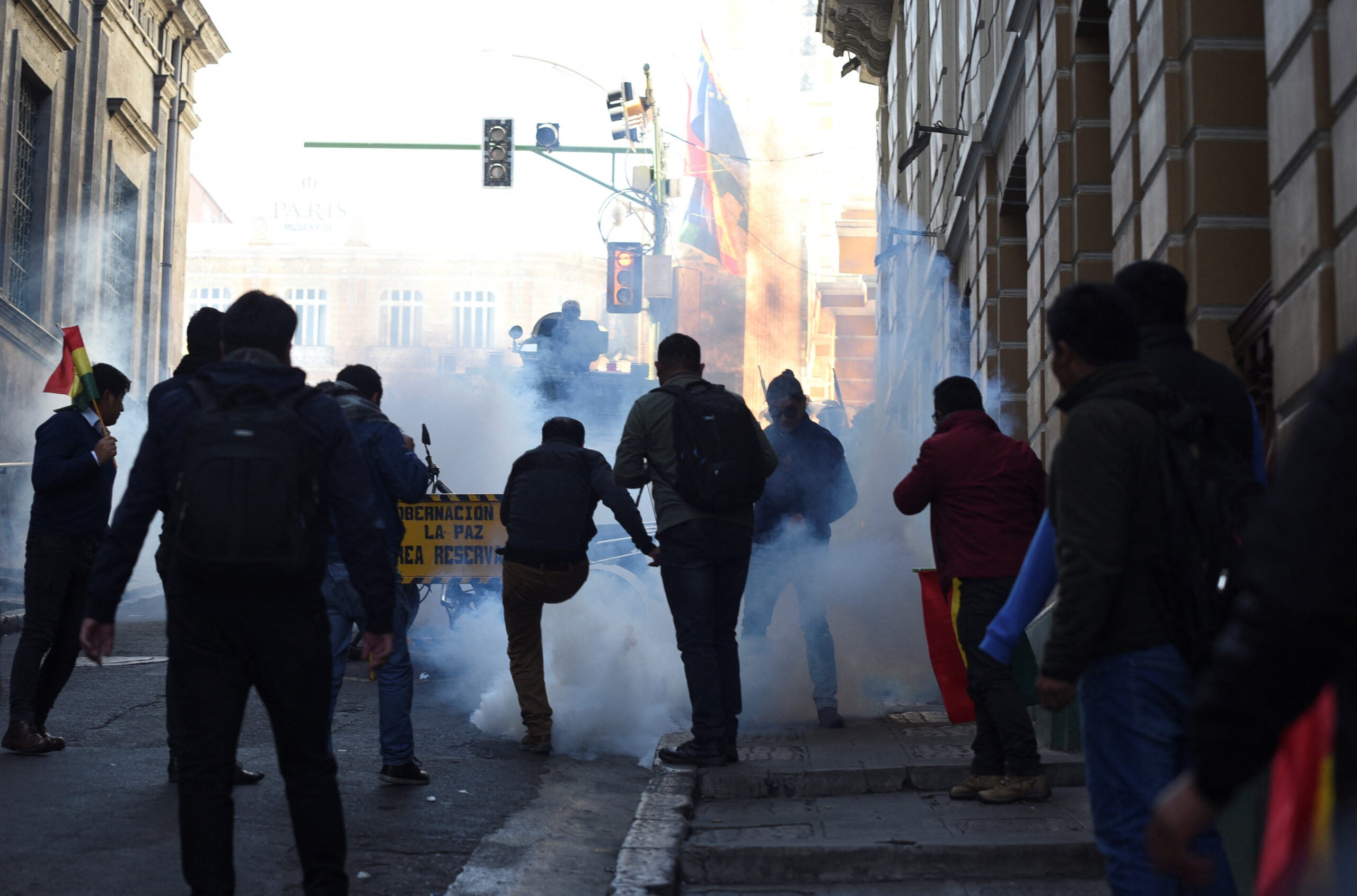 Fracasa golpe de Estado en Bolivia, detienen a general que lideró movilización militar