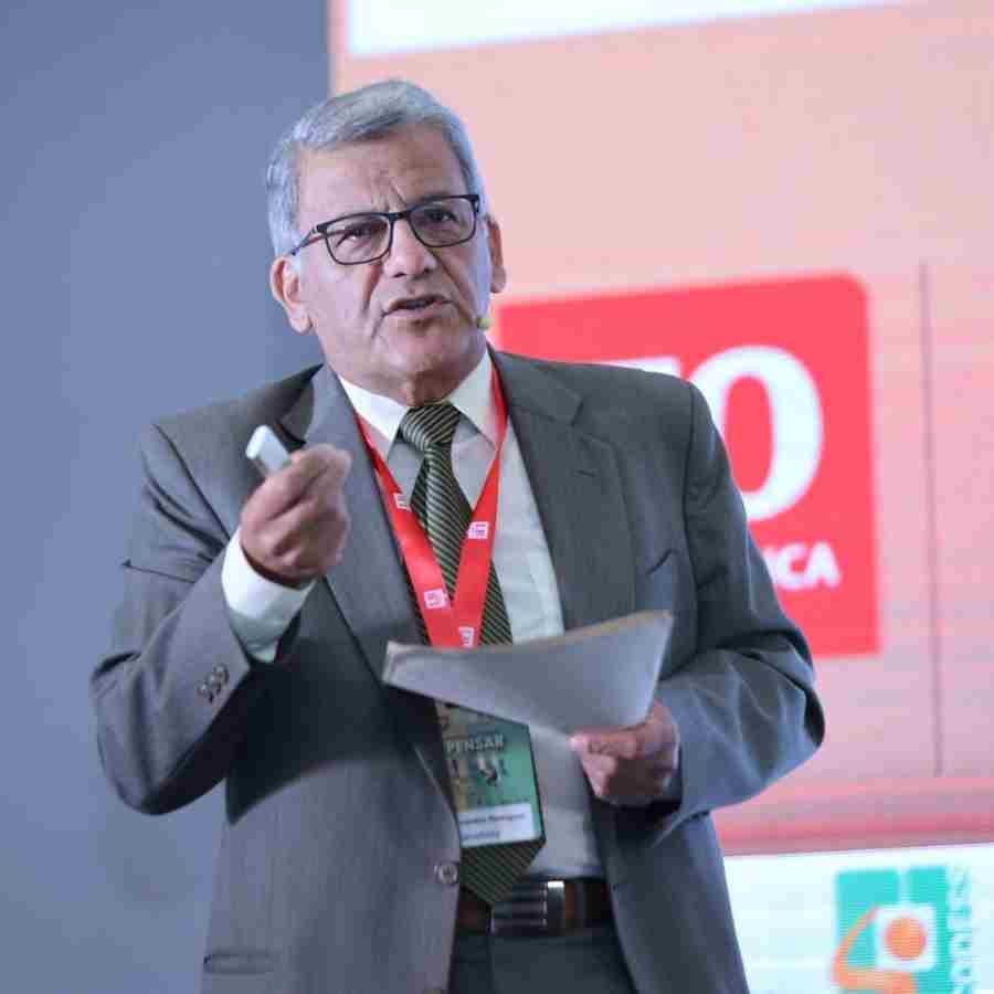 "La política macroeconómica de generación de empleo debe ser regional y ...