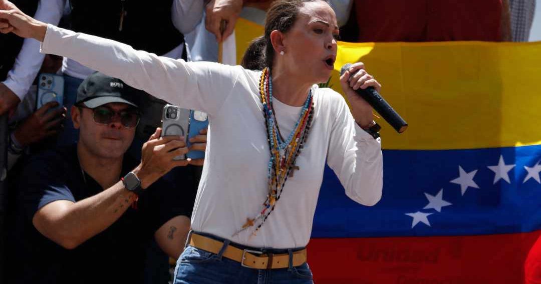 María C. Machado dice que protestas y presión externa provocaría salida ...