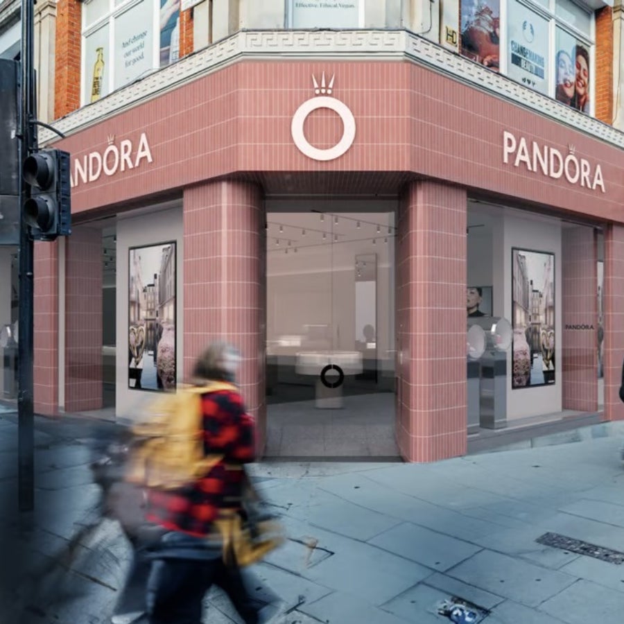 Pandora inauguró su cuarta tienda en Londres como parte de su proyecto ...