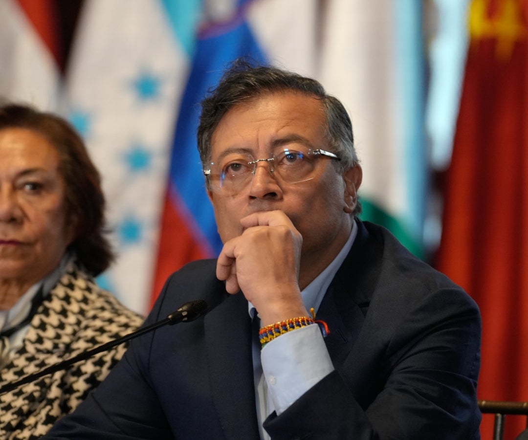 La firma Víctor Mosquera presentó denuncia penal contra Petro por ...