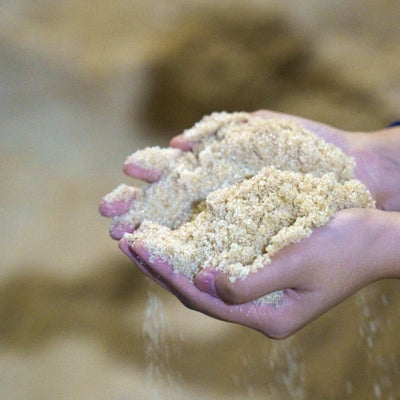 El azúcar alcanza su mínimo en un mes por fuerte producción en Brasil y ...