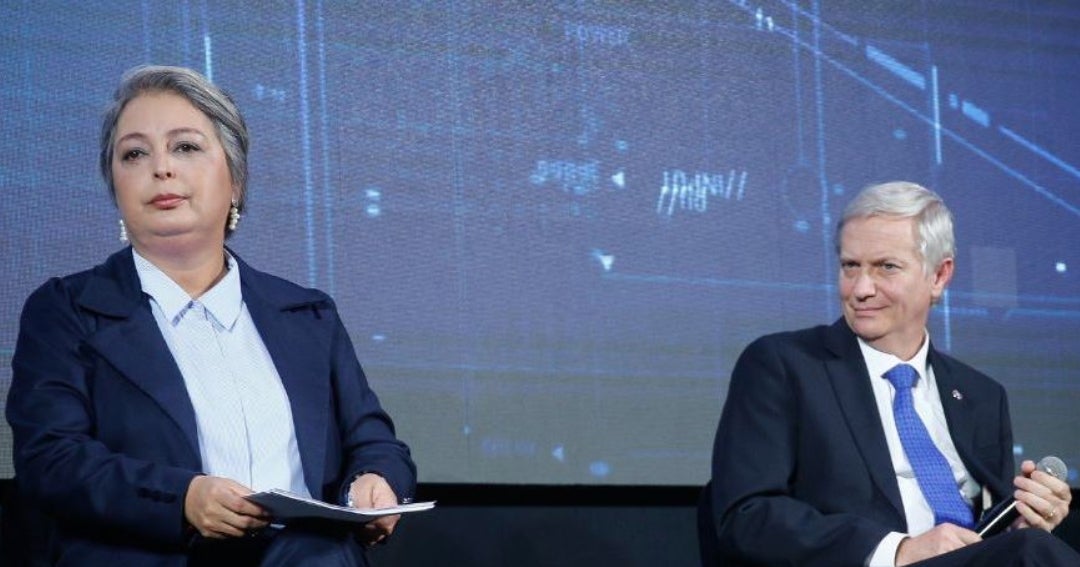 Jara y Kast se consolidan en las primeras posiciones y Matthei cae cuatro puntos