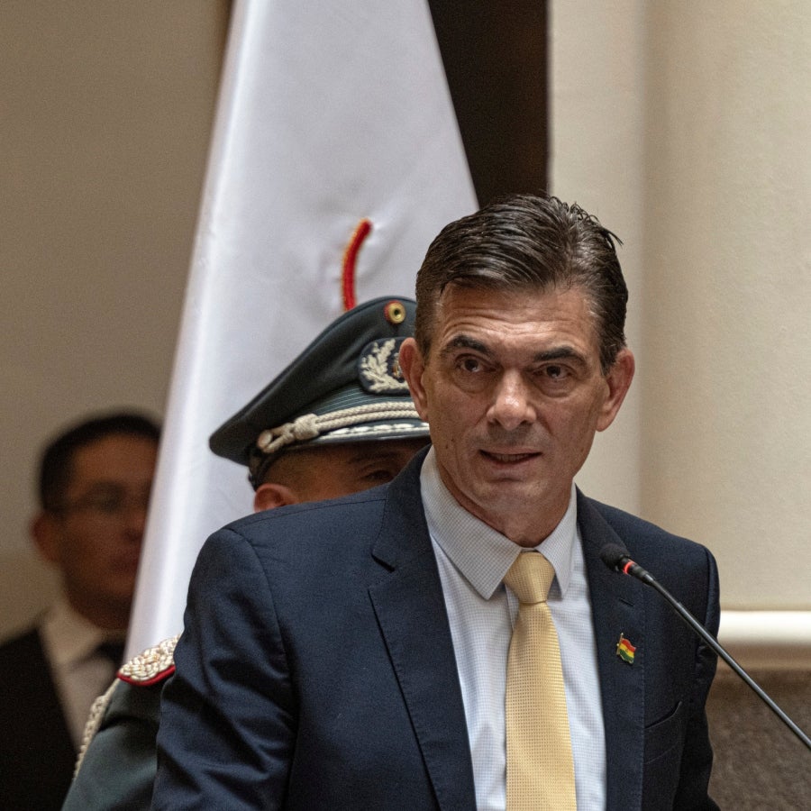 Presidente boliviano Paz revoca ley y facilita declaración de estado de ...